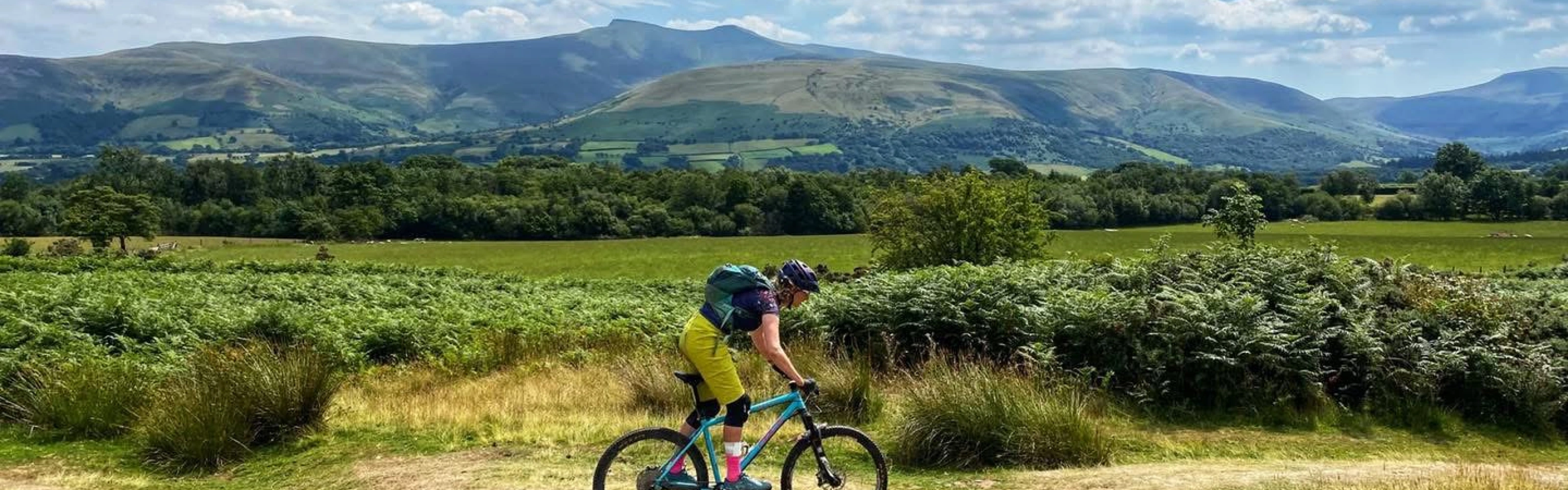 Beicio mynyddoedd Gogledd Cymru i Dde Cymru | Croeso Cymru